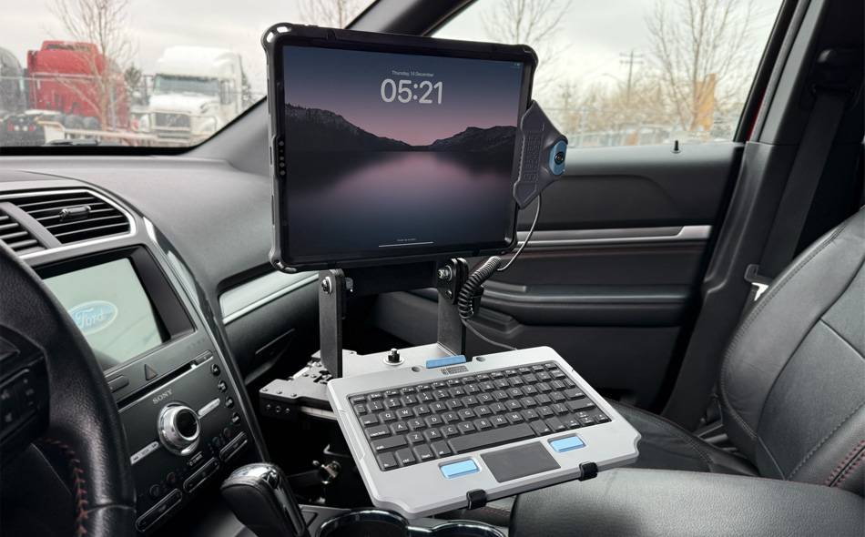 Clamshell For Gamber-Johnson Universal USB-C Docking Station ...